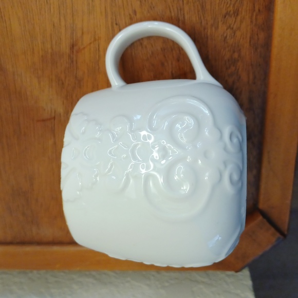 Starbucks | Dining | Starbucks White Embossed Copper Interior Mug ...